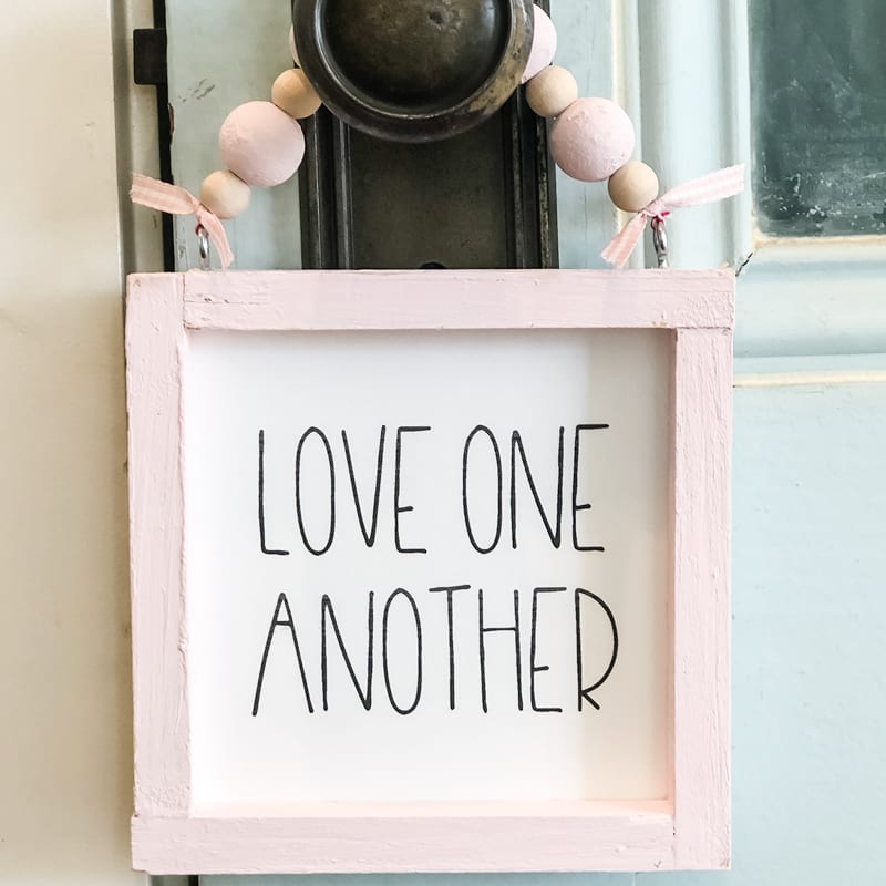 Share the Love with this Adorable DIY Mini Sign - Back Porch Bliss